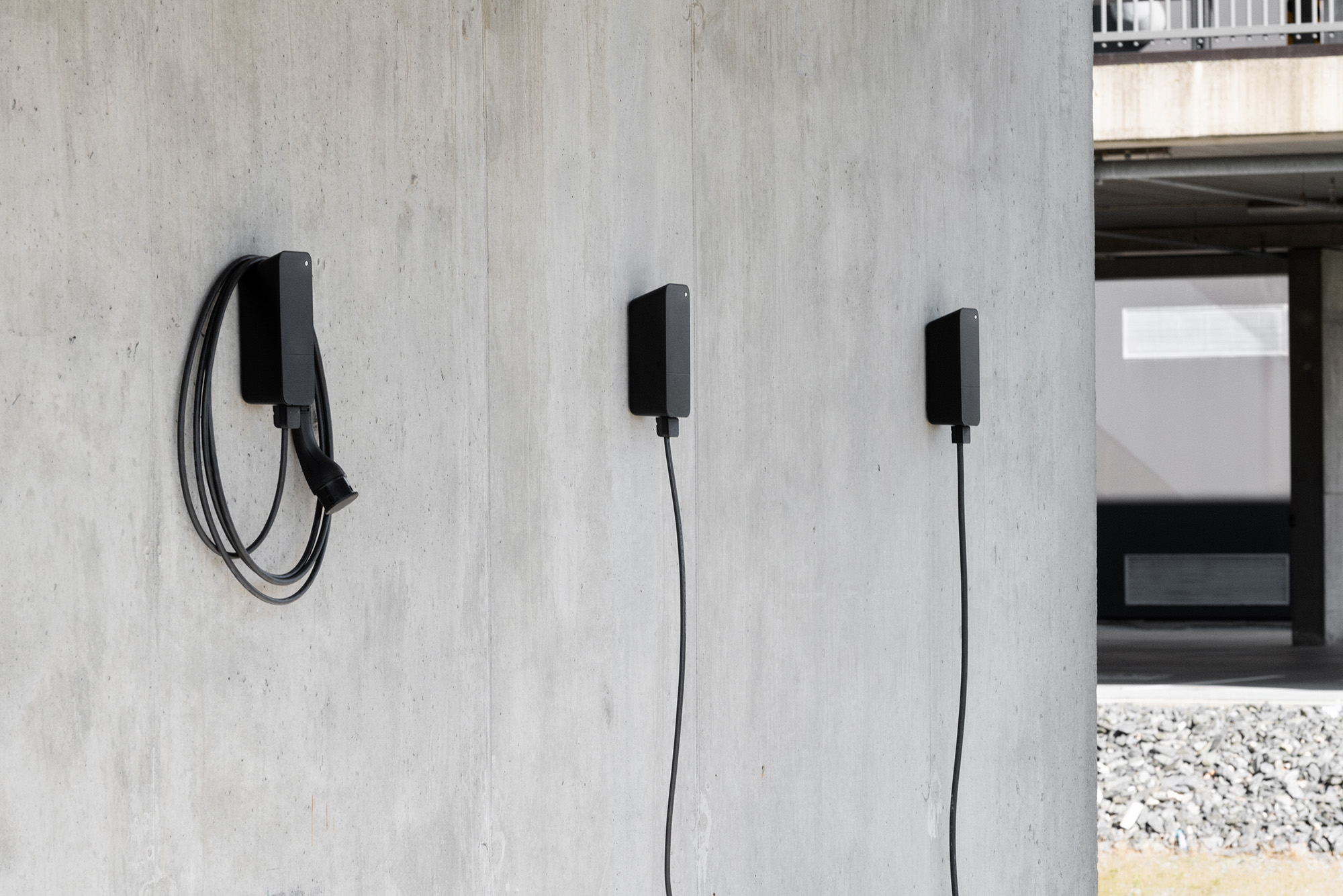 Find dealer - amina charging